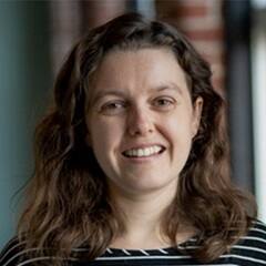 Associate Degree vs. Bachelor's Degree | SNHU