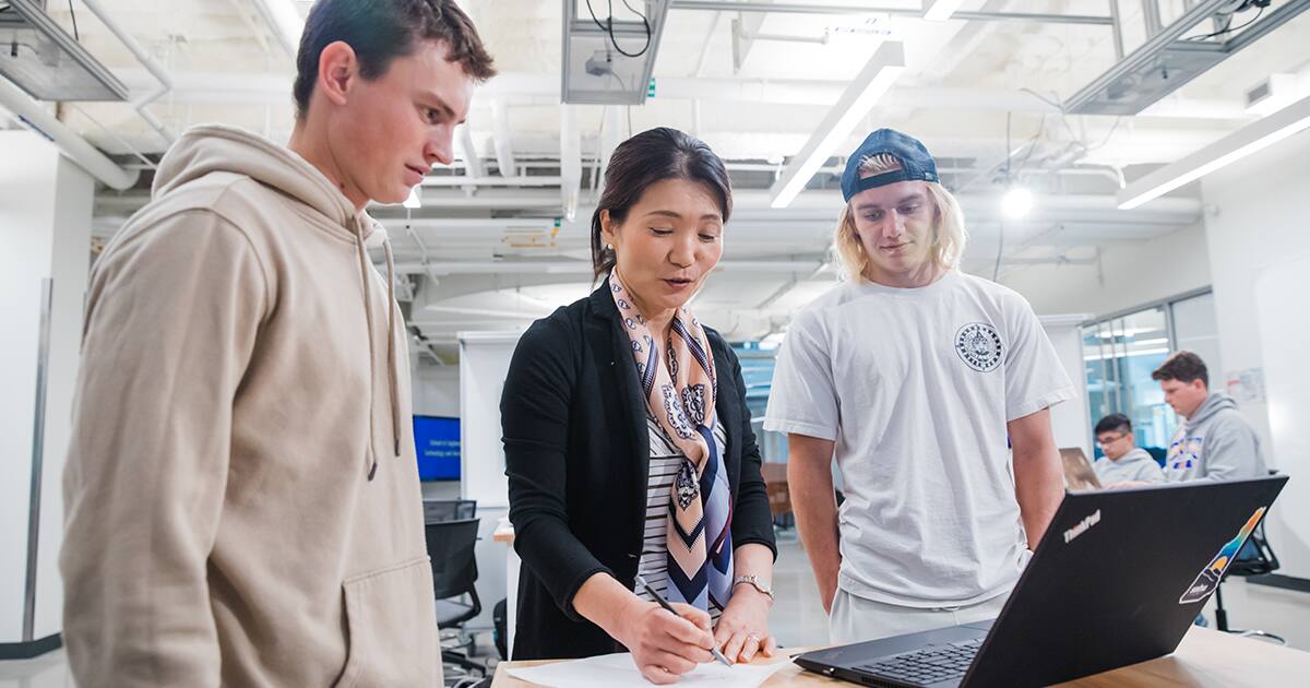 How to Become a Teacher | SNHU