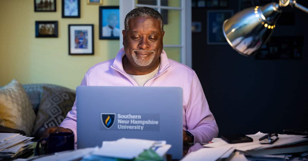 How Long Does It Take to Get a Master's Degree? | SNHU