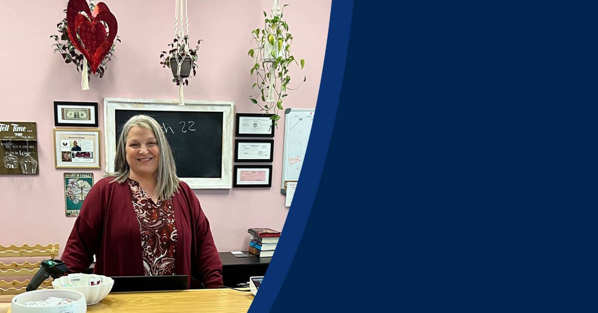 Class Project Inspires SNHU Grad to Open a Romance Bookstore