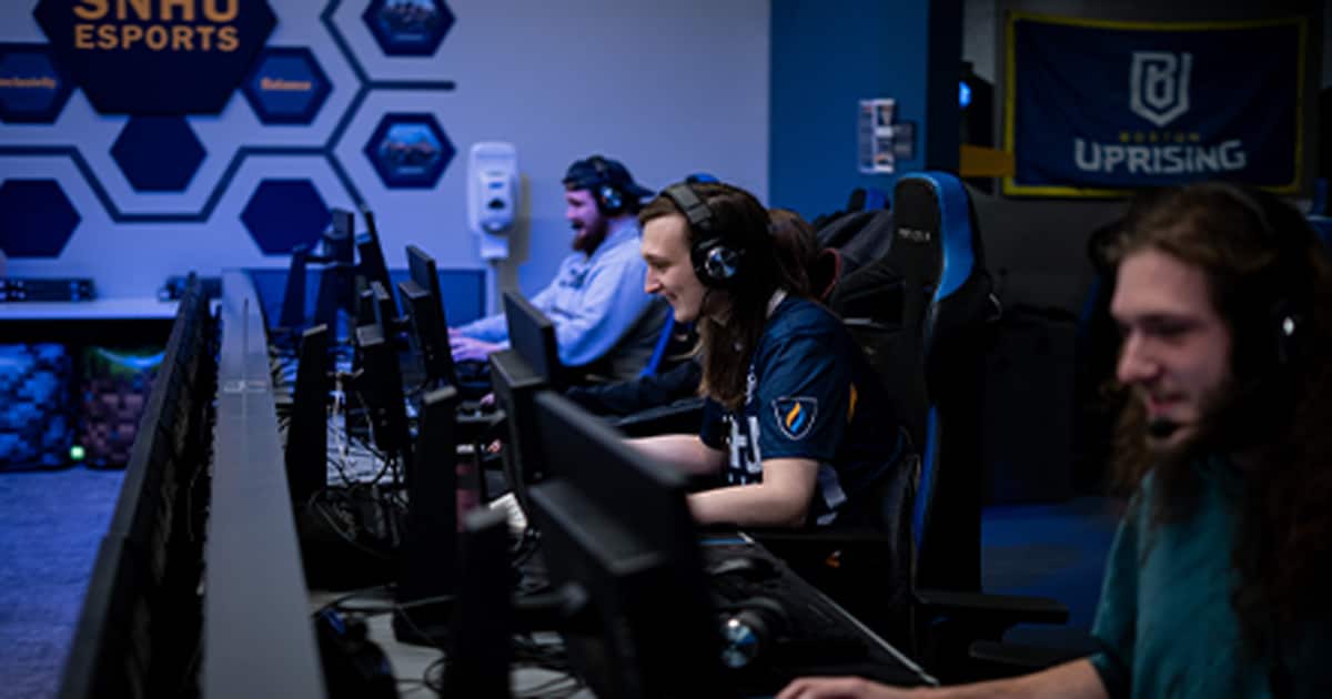 SNHU and USO Join Forces for Gaming Tournament